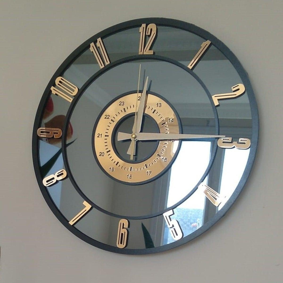 Mirrored Wall Clock (Gold Numeral) – Swordslife